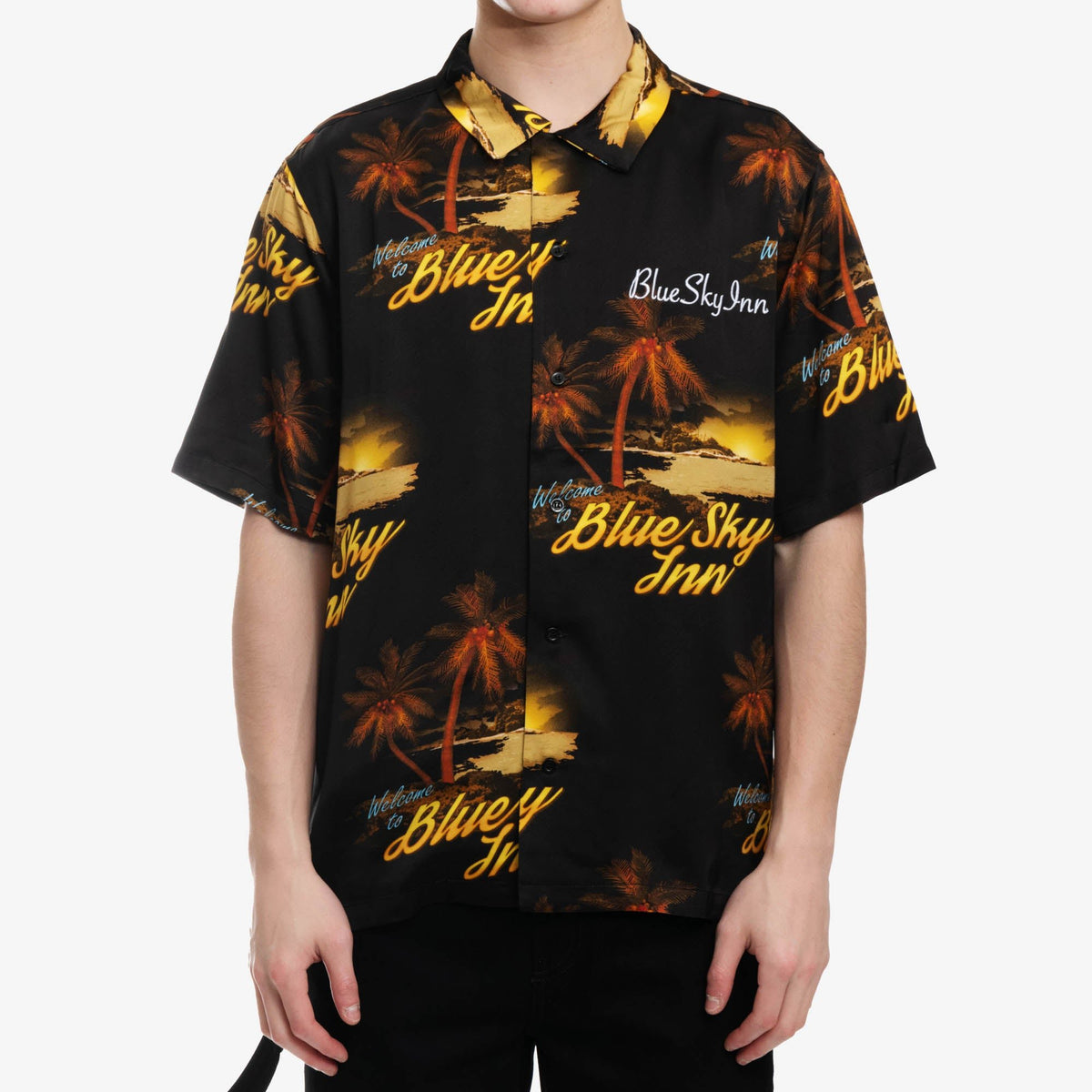Blue Sky Inn Welcome Shirt in Black